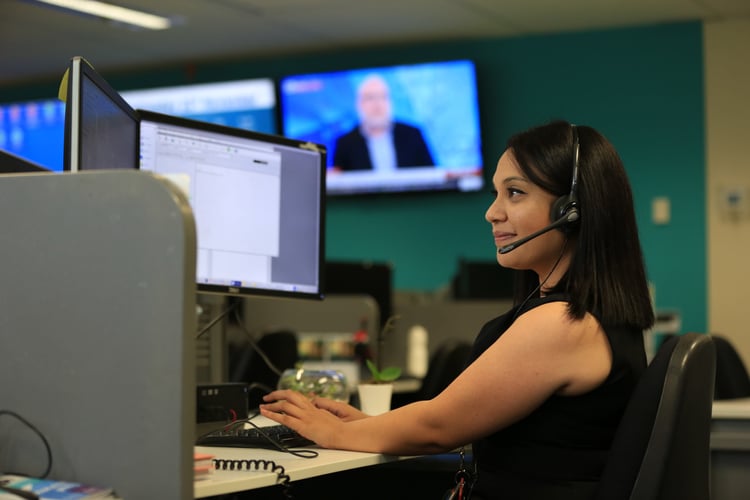 How to Improve Customer Service by Engaging Employees | Reward Gateway