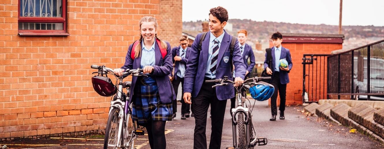 How Reward Gateway | Edenred and Halfords support home to school travel