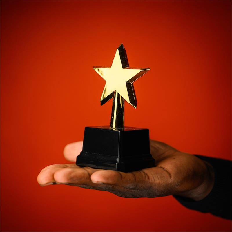 How to Build the Business Case to Launch a Reward & Recognition Program ...